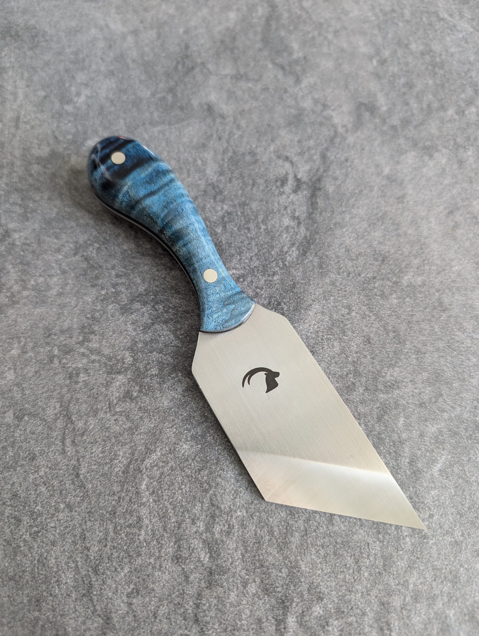 Lap Skiver – Blue Curly Maple – IBEX IRONWORKS
